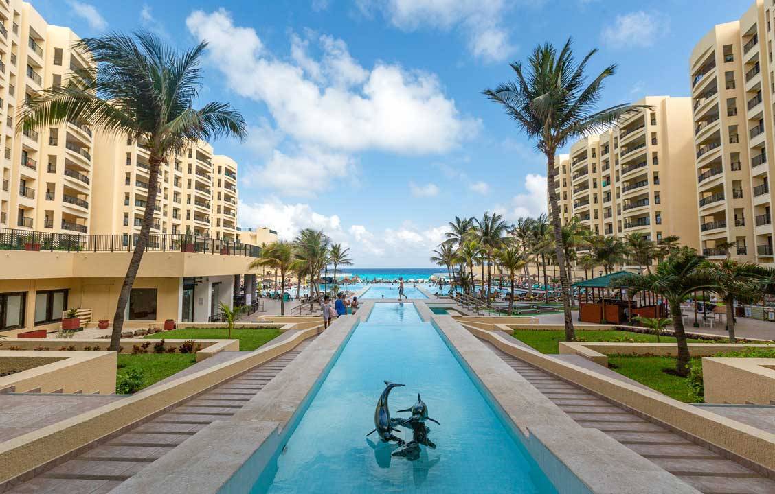 The Royal Sands Resort in Cancun | Royal Reservations